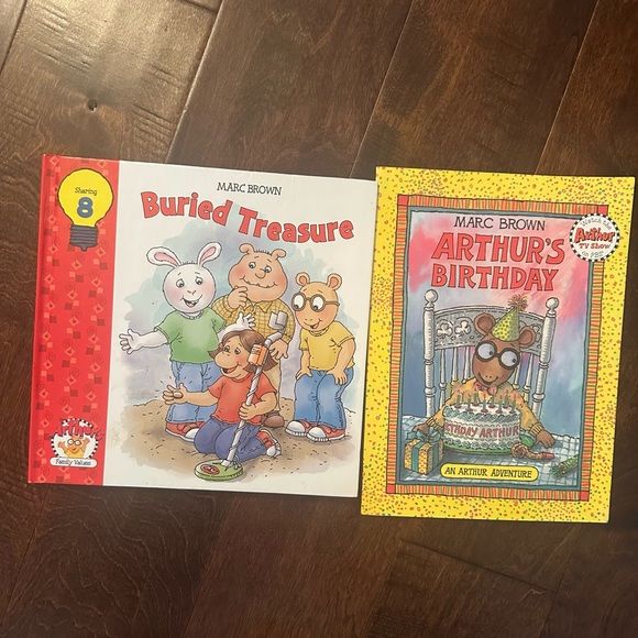 Toys | Vintage Kids Book Set Buried Treasure Arthurs Birthday | Poshmark